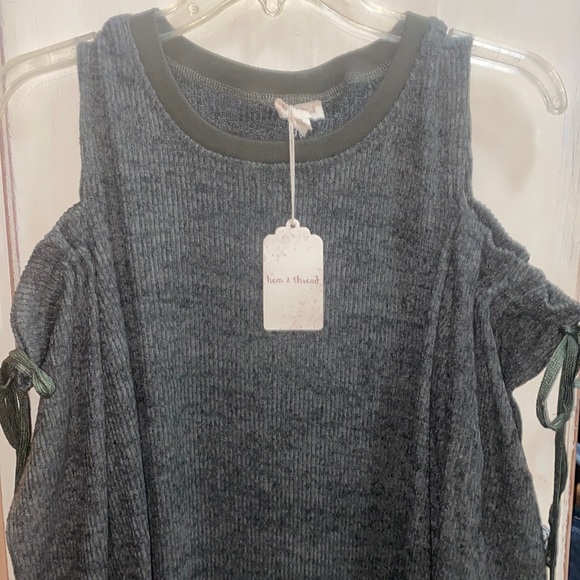 Hem & Thread | Dresses | Bnwt Hem Thread Off The Shoulder Long Sleeve ...
